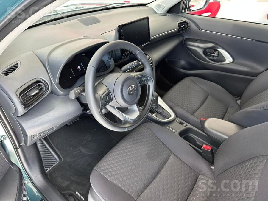 Zaļš Toyota Yaris 2026 Jēkabpils, ar dzinēja tilpumu 1.50 L un nobraukumu 0 tūkst. km par 23700 €, foto 16 vietnē AUTOMOTO.COM.LV