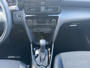 Zaļš Toyota Yaris 2026 Liepāja, ar dzinēja tilpumu 1.50 L un nobraukumu 5 tūkst. km par 30900 €, foto 17 vietnē AUTOMOTO.COM.LV