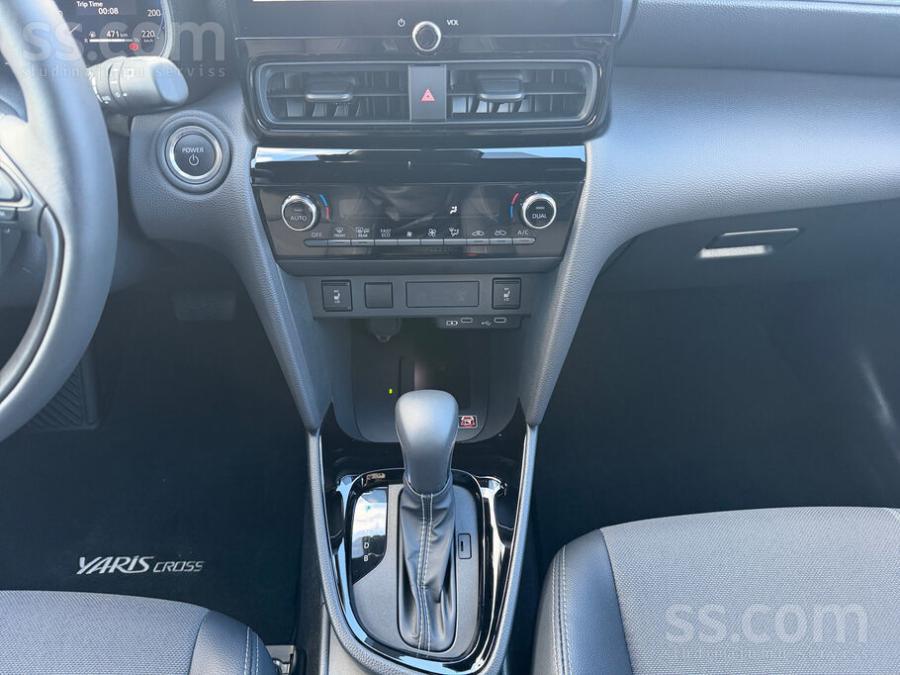 Zaļš Toyota Yaris 2026 Liepāja, ar dzinēja tilpumu 1.50 L un nobraukumu 5 tūkst. km par 30900 €, foto 17 vietnē AUTOMOTO.COM.LV