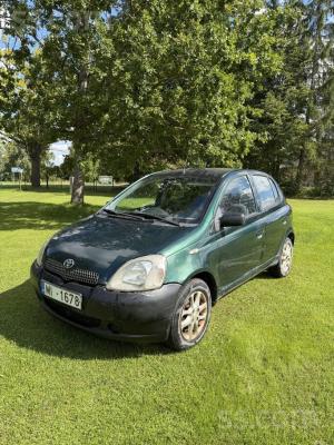 Zaļš Toyota Yaris 2002 Valmiera, ar dzinēja tilpumu 1.30 L un nobraukumu 230 tūkst. km par 980 €, foto 3 vietnē AUTOMOTO.COM.LV