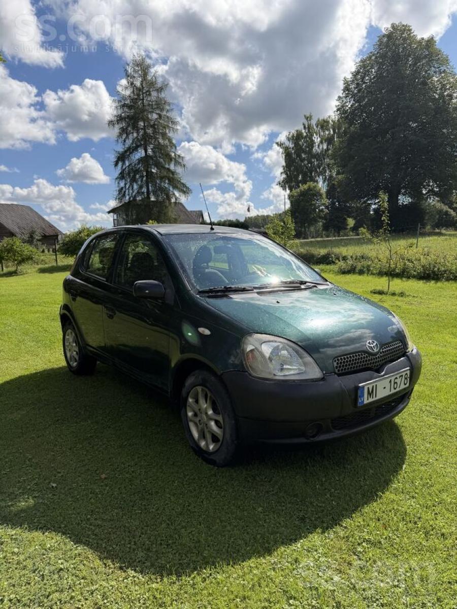 Zaļš Toyota Yaris 2002 Valmiera, ar dzinēja tilpumu 1.30 L un nobraukumu 230 tūkst. km par 980 €, foto 4 vietnē AUTOMOTO.COM.LV