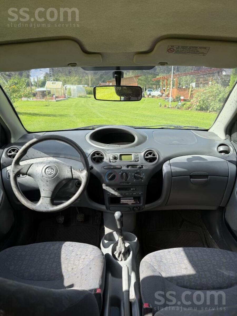 Zaļš Toyota Yaris 2002 Valmiera, ar dzinēja tilpumu 1.30 L un nobraukumu 230 tūkst. km par 980 €, foto 7 vietnē AUTOMOTO.COM.LV