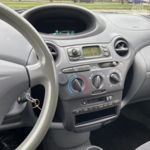 Зеленый Тойота Ярис 2002 в Шяуляй, объемом двигателя 1.00 л и пробегом 210 тыс. км за 999 €, фото 12 на AUTOMOTO.COM.LV