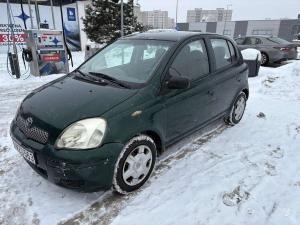 Green Toyota Yaris 2003 in Vilnius, with an engine capacity of 1.36 L and mileage of 302 thousand km for 450 €, photo 2 on AUTOMOTO.COM.LV