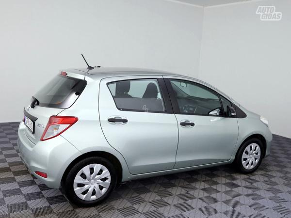 Green Toyota Yaris 2012 in Tallinn, with an engine capacity of 1.30 L and mileage of 239 thousand km for 2599 €, photo 3 on AUTOMOTO.COM.LV