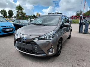 Green Toyota Yaris 2018 in Klaipeda, with an engine capacity of 1.50 L and mileage of 165 thousand km for 10500 €, photo  on AUTOMOTO.COM.LV