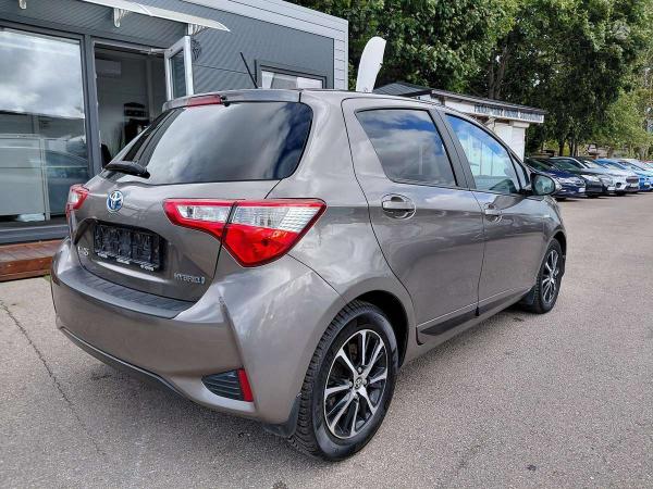 Zaļš Toyota Yaris 2018 Klaipėda, ar dzinēja tilpumu 1.50 L un nobraukumu 165 tūkst. km par 10500 €, foto 7 vietnē AUTOMOTO.COM.LV