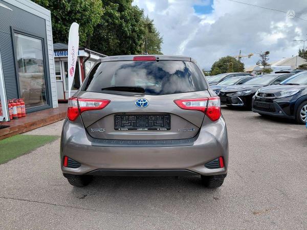Zaļš Toyota Yaris 2018 Klaipėda, ar dzinēja tilpumu 1.50 L un nobraukumu 165 tūkst. km par 10500 €, foto 8 vietnē AUTOMOTO.COM.LV