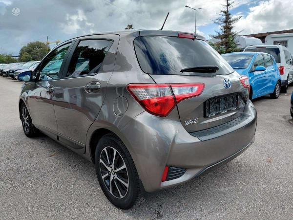 Zaļš Toyota Yaris 2018 Klaipėda, ar dzinēja tilpumu 1.50 L un nobraukumu 165 tūkst. km par 10500 €, foto 9 vietnē AUTOMOTO.COM.LV