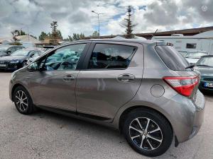Green Toyota Yaris 2018 in Klaipeda, with an engine capacity of 1.50 L and mileage of 165 thousand km for 10500 €, photo 10 on AUTOMOTO.COM.LV