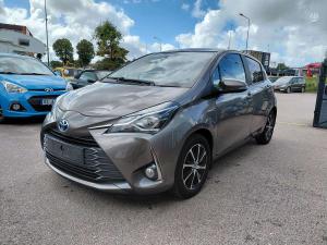 Green Toyota Yaris 2018 in Klaipeda, with an engine capacity of 1.50 L and mileage of 165 thousand km for 10500 €, photo 11 on AUTOMOTO.COM.LV