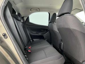 Green Toyota Yaris 2020 in Vilnius, with an engine capacity of 1.49 L and mileage of 84 thousand km for 15900 €, photo 8 on AUTOMOTO.COM.LV
