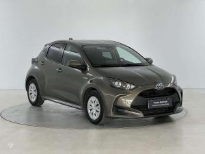 Green Toyota Yaris 2020 in Vilnius, with an engine capacity of 1.49 L and mileage of 84 thousand km for 15900 €, photo 19 on AUTOMOTO.COM.LV
