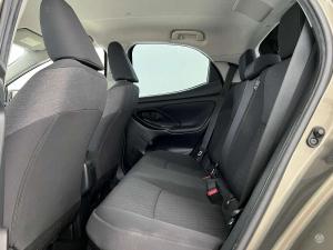 Green Toyota Yaris 2020 in Vilnius, with an engine capacity of 1.49 L and mileage of 84 thousand km for 15900 €, photo 20 on AUTOMOTO.COM.LV