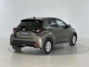 Green Toyota Yaris 2020 in Vilnius, with an engine capacity of 1.49 L and mileage of 84 thousand km for 15900 €, photo 21 on AUTOMOTO.COM.LV
