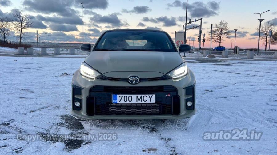 Zaļš Toyota Yaris 2021 Tallina, ar dzinēja tilpumu 1.60 L un nobraukumu 41 tūkst. km par 32000 €, foto 12 vietnē AUTOMOTO.COM.LV