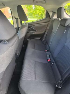 Zaļš Toyota Yaris 2021 Vievis, ar dzinēja tilpumu 1.49 L un nobraukumu 140 tūkst. km par 14900 €, foto 7 vietnē AUTOMOTO.COM.LV