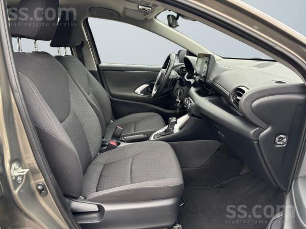 Zaļš Toyota Yaris 2021 Rīga, ar dzinēja tilpumu 1.50 L un nobraukumu 92 tūkst. km par 13270 €, foto 10 vietnē AUTOMOTO.COM.LV
