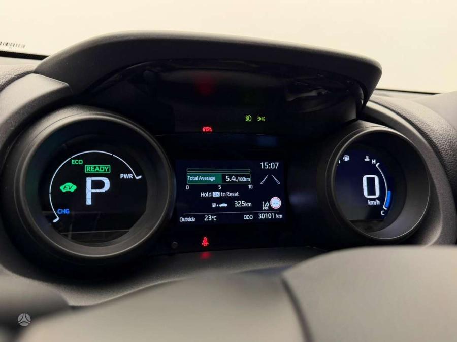 Зеленый Тойота Ярис 2022 в Паневежис, объемом двигателя 1.49 л и пробегом 30 тыс. км за 18590 €, фото 25 на AUTOMOTO.COM.LV