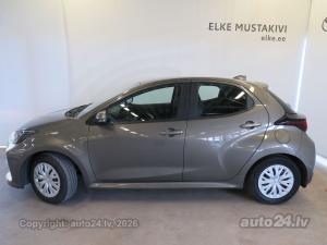 Zaļš Toyota Yaris 2022 Tallina, ar dzinēja tilpumu 1.49 L un nobraukumu 72 tūkst. km par 15500 €, foto 4 vietnē AUTOMOTO.COM.LV