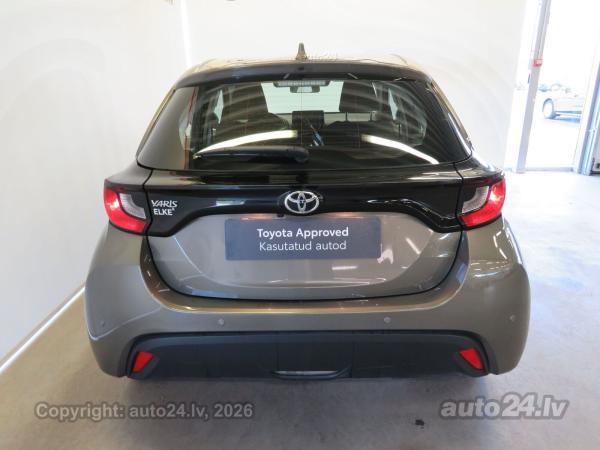 Green Toyota Yaris 2022 in Tallinn, with an engine capacity of 1.49 L and mileage of 72 thousand km for 15500 €, photo 5 on AUTOMOTO.COM.LV