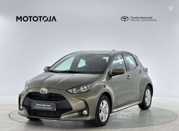 Zaļš Toyota Yaris 2024 Viļņa, ar dzinēja tilpumu 1.49 L un nobraukumu 45 tūkst. km par 18900 €, foto 1 vietnē AUTOMOTO.COM.LV