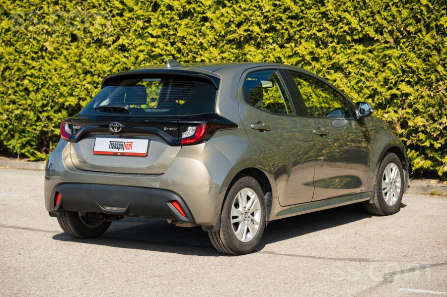 Zaļš Toyota Yaris 2024 Rīga, ar dzinēja tilpumu 1.50 L un nobraukumu 46 tūkst. km par 17350 €, foto 6 vietnē AUTOMOTO.COM.LV