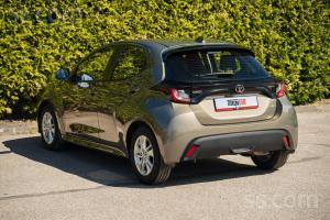 Zaļš Toyota Yaris 2024 Rīga, ar dzinēja tilpumu 1.50 L un nobraukumu 46 tūkst. km par 17350 €, foto 9 vietnē AUTOMOTO.COM.LV