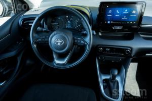 Zaļš Toyota Yaris 2024 Rīga, ar dzinēja tilpumu 1.50 L un nobraukumu 46 tūkst. km par 17350 €, foto 17 vietnē AUTOMOTO.COM.LV