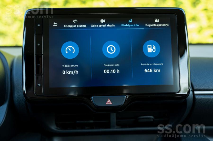 Zaļš Toyota Yaris 2024 Rīga, ar dzinēja tilpumu 1.50 L un nobraukumu 46 tūkst. km par 17350 €, foto 25 vietnē AUTOMOTO.COM.LV