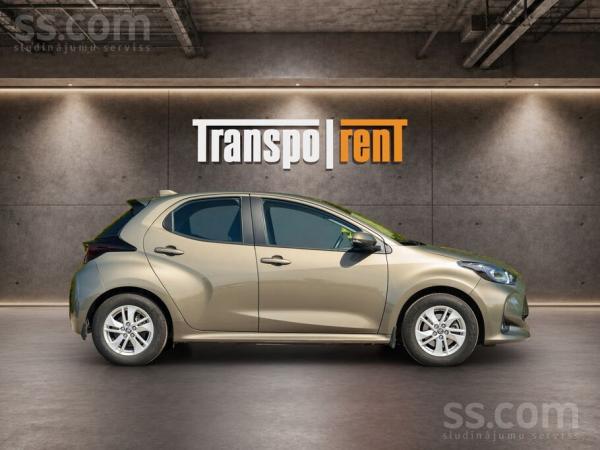 Zaļš Toyota Yaris 2024 Rīga, ar dzinēja tilpumu 1.50 L un nobraukumu 24 tūkst. km par 17350 €, foto 5 vietnē AUTOMOTO.COM.LV