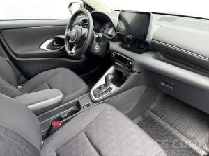 Zaļš Toyota Yaris 2024 Rīga, ar dzinēja tilpumu 1.50 L un nobraukumu 5 tūkst. km par 19990 €, foto 7 vietnē AUTOMOTO.COM.LV