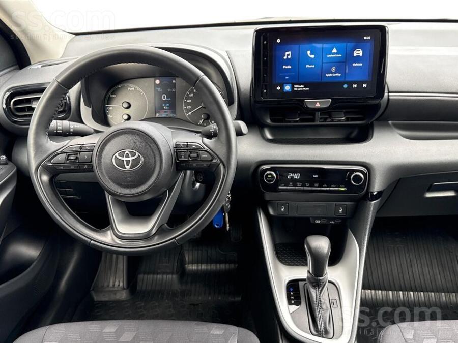 Zaļš Toyota Yaris 2024 Rīga, ar dzinēja tilpumu 1.50 L un nobraukumu 5 tūkst. km par 19990 €, foto 10 vietnē AUTOMOTO.COM.LV