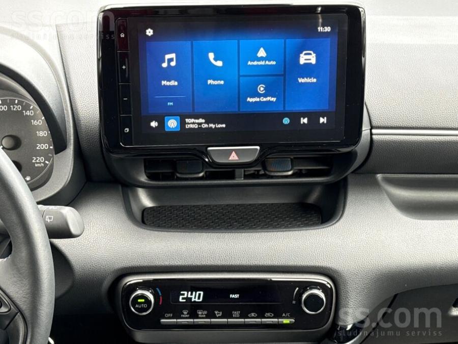 Zaļš Toyota Yaris 2024 Rīga, ar dzinēja tilpumu 1.50 L un nobraukumu 5 tūkst. km par 19990 €, foto 15 vietnē AUTOMOTO.COM.LV