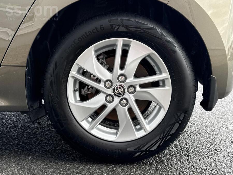 Zaļš Toyota Yaris 2024 Rīga, ar dzinēja tilpumu 1.50 L un nobraukumu 5 tūkst. km par 19990 €, foto 21 vietnē AUTOMOTO.COM.LV