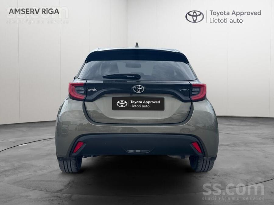 Zaļš Toyota Yaris 2025 Rīga, ar dzinēja tilpumu 1.50 L un nobraukumu 44 tūkst. km par 20700 €, foto 5 vietnē AUTOMOTO.COM.LV
