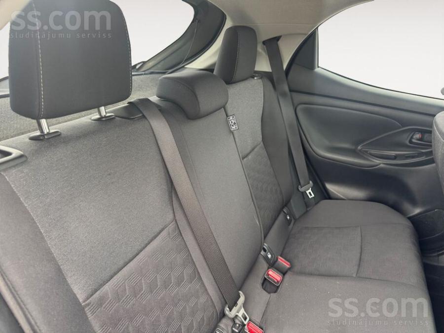 Zaļš Toyota Yaris 2025 Rīga, ar dzinēja tilpumu 1.50 L un nobraukumu 44 tūkst. km par 20700 €, foto 8 vietnē AUTOMOTO.COM.LV