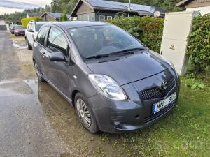Grey Toyota Yaris 2007 in Riga, with an engine capacity of 1.80 L and mileage of 221 thousand km for 1950 €, photo  on AUTOMOTO.COM.LV