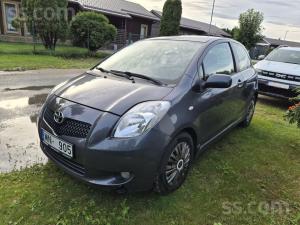 Grey Toyota Yaris 2007 in Riga, with an engine capacity of 1.80 L and mileage of 221 thousand km for 1950 €, photo 3 on AUTOMOTO.COM.LV