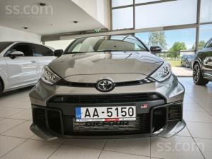 Pelēks Toyota Yaris 2025 Rīga, ar dzinēja tilpumu 1.60 L un nobraukumu 9 tūkst. km par 52900 €, foto 7 vietnē AUTOMOTO.COM.LV