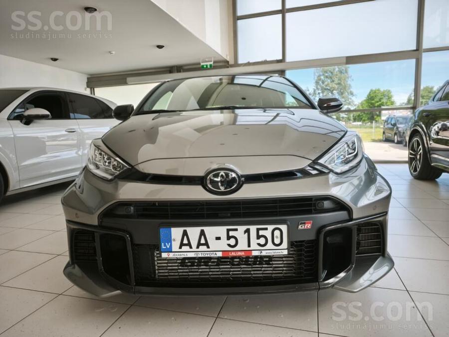 Pelēks Toyota Yaris 2025 Rīga, ar dzinēja tilpumu 1.60 L un nobraukumu 9 tūkst. km par 52900 €, foto 7 vietnē AUTOMOTO.COM.LV