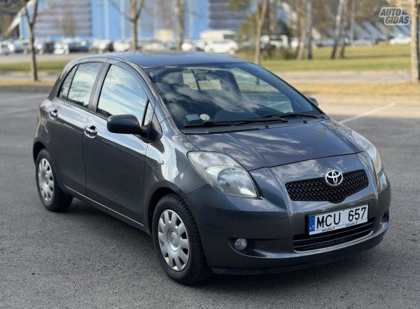 Grey Toyota Yaris 2008 in Vilnius, with an engine capacity of 1.40 L and mileage of 312 thousand km for 2250 €, photo 1 on AUTOMOTO.COM.LV