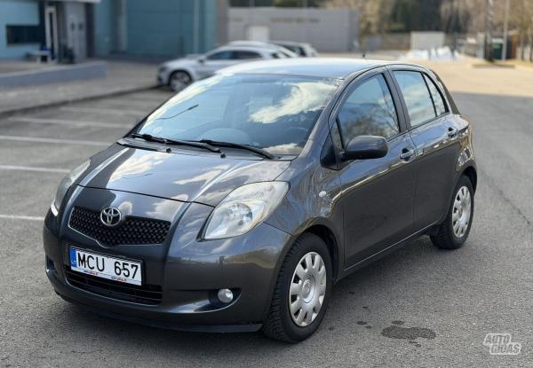Grey Toyota Yaris 2008 in Vilnius, with an engine capacity of 1.40 L and mileage of 312 thousand km for 2250 €, photo 4 on AUTOMOTO.COM.LV