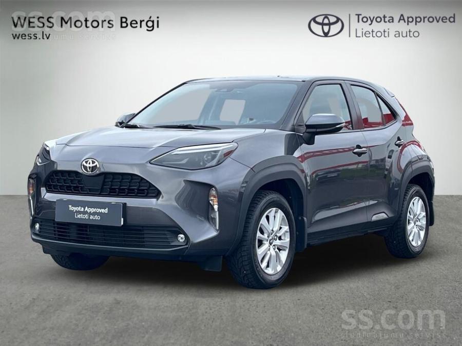 Pelēks Toyota Yaris 2021 Rīga, ar dzinēja tilpumu 1.50 L un nobraukumu 71 tūkst. km par 17990 €, foto 1 vietnē AUTOMOTO.COM.LV