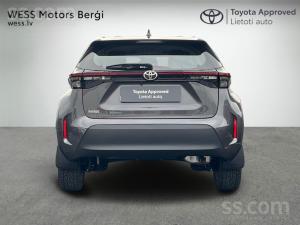 Pelēks Toyota Yaris 2021 Rīga, ar dzinēja tilpumu 1.50 L un nobraukumu 71 tūkst. km par 17990 €, foto 5 vietnē AUTOMOTO.COM.LV