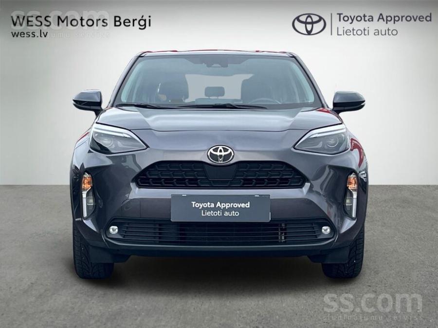 Pelēks Toyota Yaris 2021 Rīga, ar dzinēja tilpumu 1.50 L un nobraukumu 71 tūkst. km par 17990 €, foto 6 vietnē AUTOMOTO.COM.LV