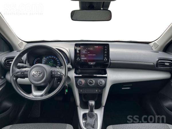 Pelēks Toyota Yaris 2021 Rīga, ar dzinēja tilpumu 1.50 L un nobraukumu 71 tūkst. km par 17990 €, foto 8 vietnē AUTOMOTO.COM.LV