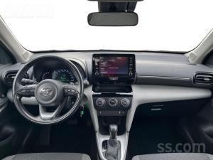 Pelēks Toyota Yaris 2021 Rīga, ar dzinēja tilpumu 1.50 L un nobraukumu 71 tūkst. km par 17990 €, foto 9 vietnē AUTOMOTO.COM.LV