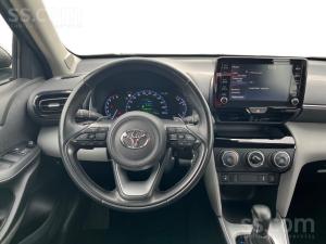 Pelēks Toyota Yaris 2021 Rīga, ar dzinēja tilpumu 1.50 L un nobraukumu 71 tūkst. km par 17990 €, foto 10 vietnē AUTOMOTO.COM.LV