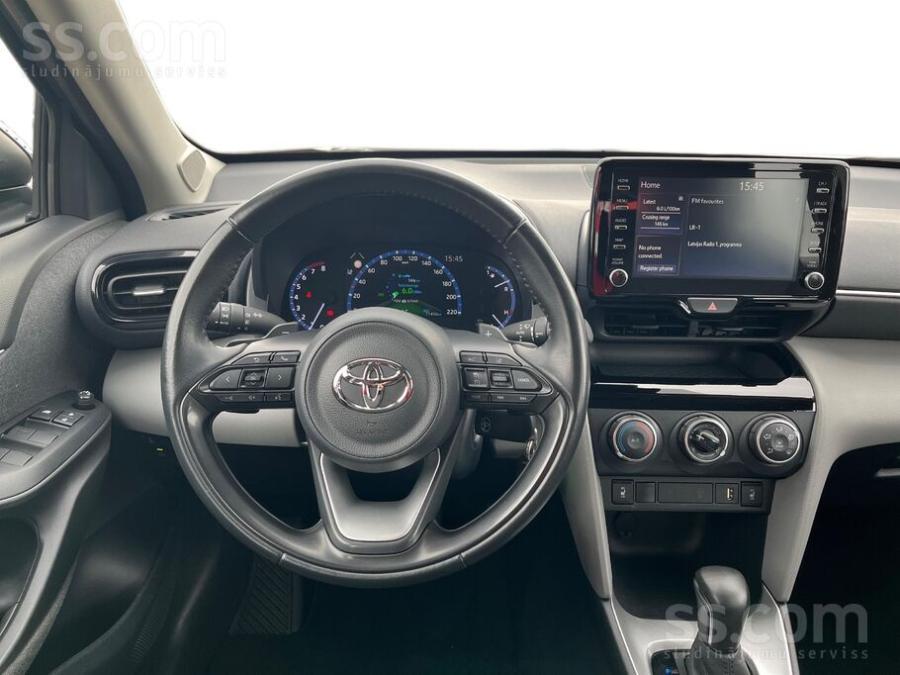 Pelēks Toyota Yaris 2021 Rīga, ar dzinēja tilpumu 1.50 L un nobraukumu 71 tūkst. km par 17990 €, foto 10 vietnē AUTOMOTO.COM.LV